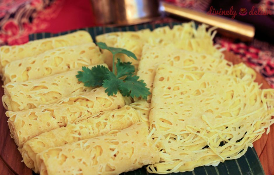 Roti Jala (Lace Crepes) | Divinely Delish